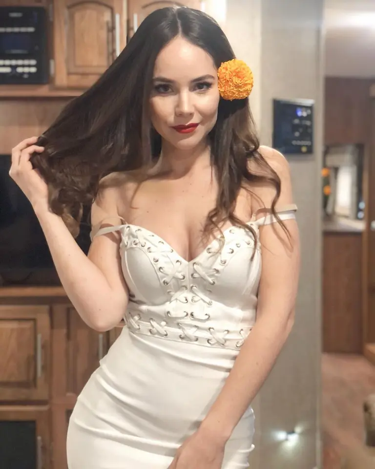 Camila Sodi sorprende con cambio de look y parece Barbie de la vida real | Shows Canal U | Unicable