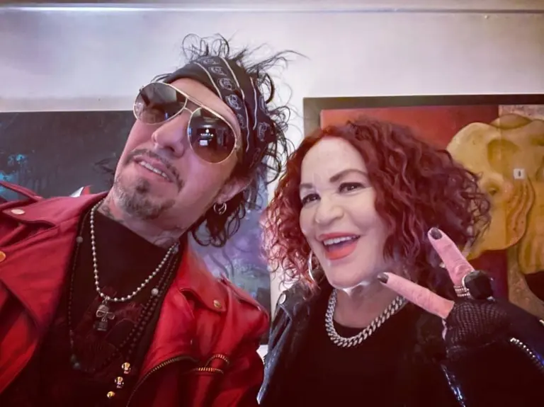 Kenny Avilés anuncia que se separa de su novio por una infidelidad ...