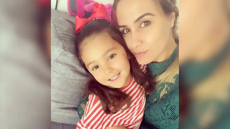 Video: Así se maquilla Odalys Ramírez, según su hija Gia | Shows Canal ...