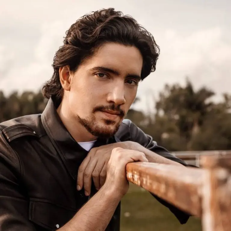 Alex Fernández Jr. está por convertirse en papá y lo cuenta todo en ...