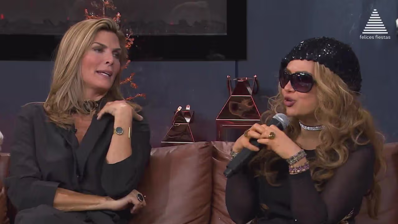 ¿Paulina Rubio está enojada con Montserrat Oliver? | Shows Montse y Joe ...