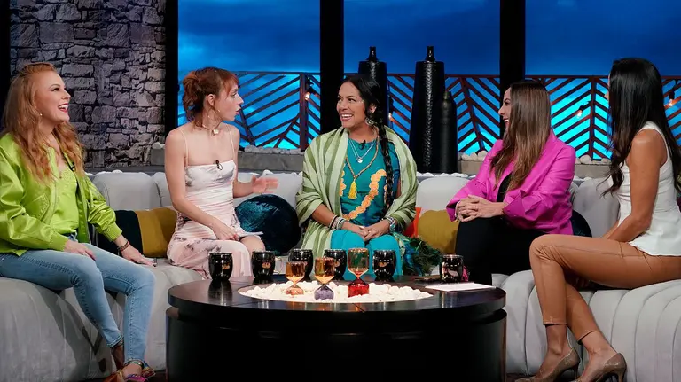 'Netas divinas' capítulo completo: El orgullo de ser mexicano con Lila ...