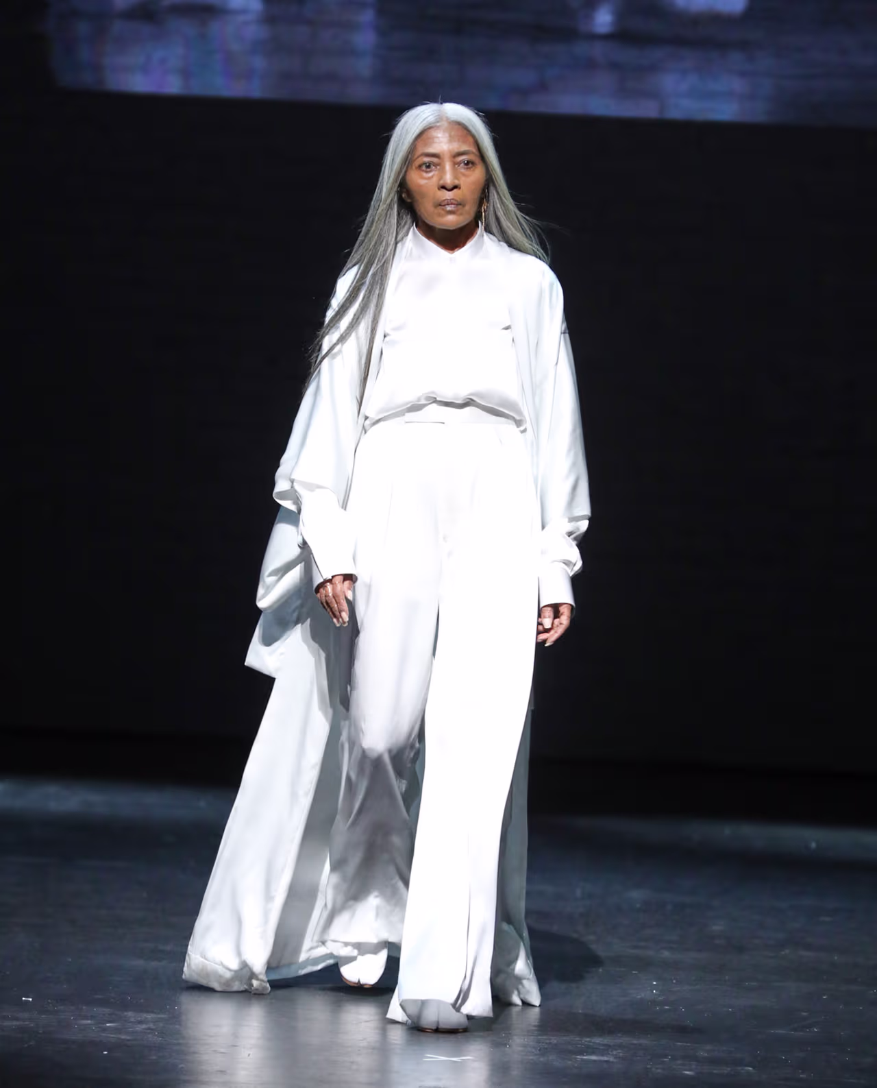 Conoce a JoAni Johnson, la modelo de 67 años que posó para la marca de ...