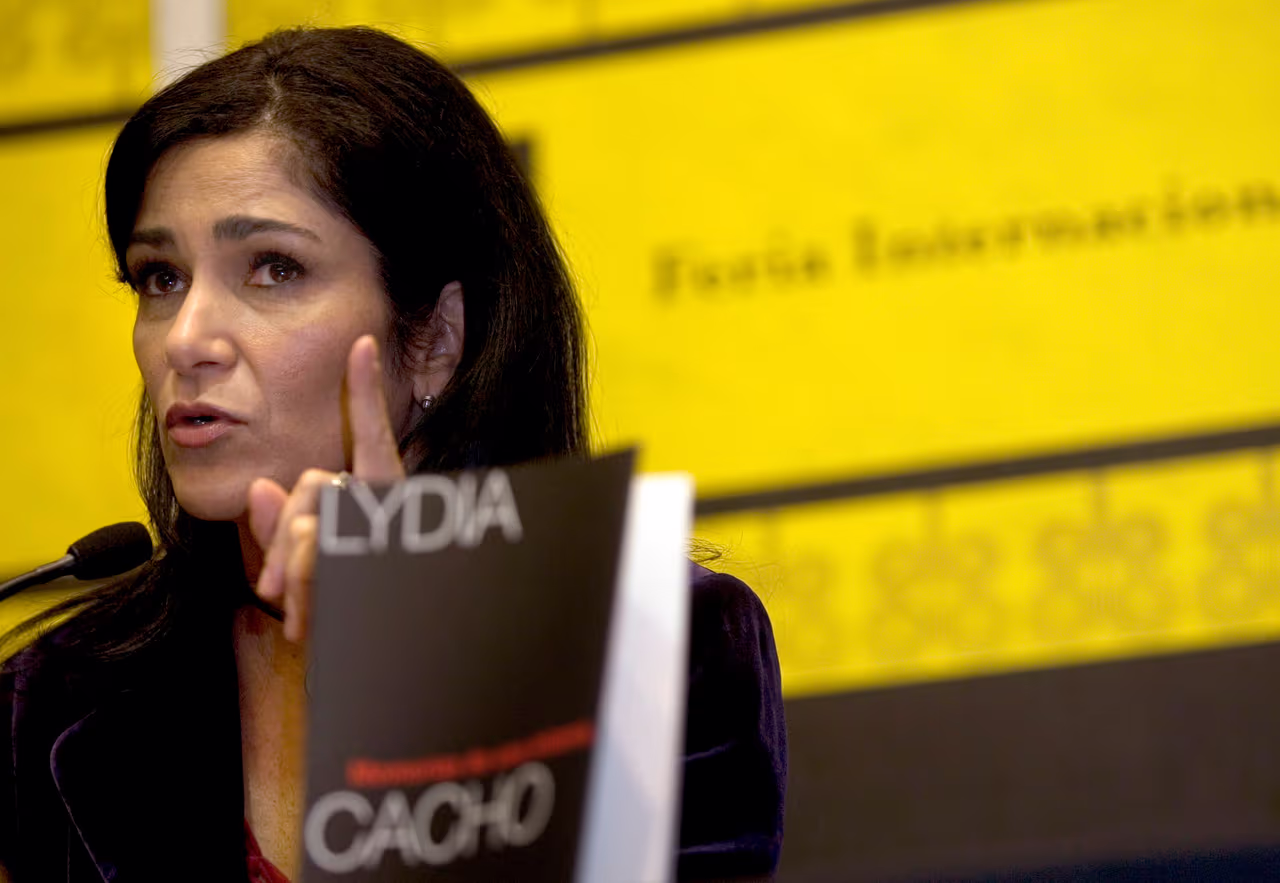 “La verdad no se roba”: Lydia Cacho responde tras ataque en su casa y ...